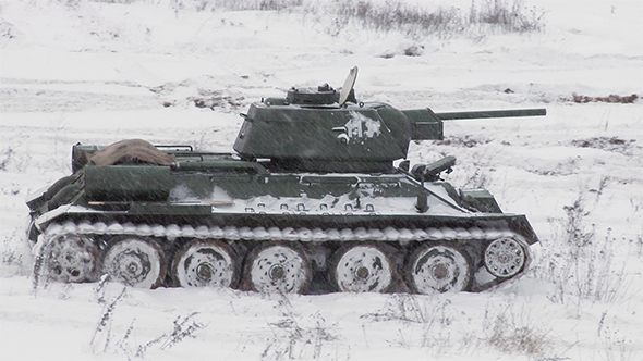 Blood Angels Arctic Razorback. C&C appreciated, first time doing snow ...